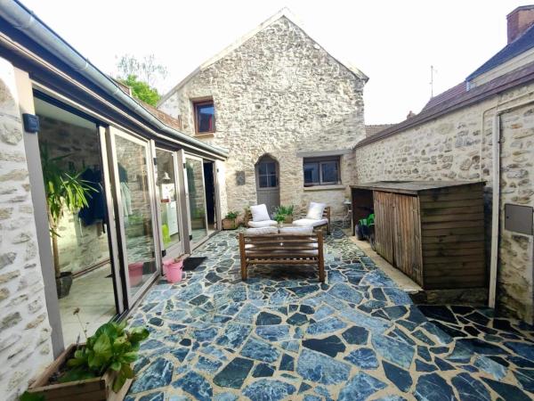 L'ecrin De Pierres En Campagne - La Mer de Sable