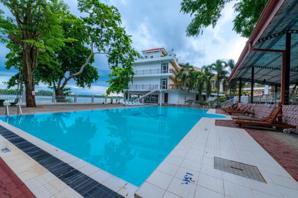 Centauria Lake Resort - Sri Lanka