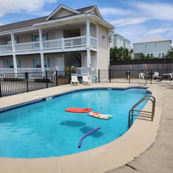Condo In Gulf Shores King Suite - Gulf Shores, AL