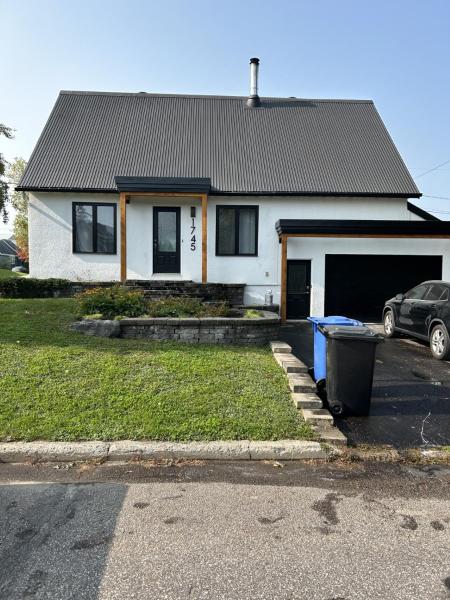 Appartement En Face De L'aéroport De Québec - Quebec