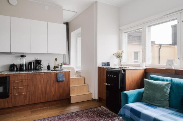 Comfy Top Floor Studio Apt In Centre Of Helsinki - Helsinki