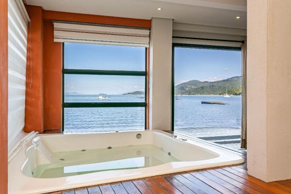 Casa Pé Na Areia - Piscina E Jacuzzi - Gov C Ramos - Governador Celso Ramos