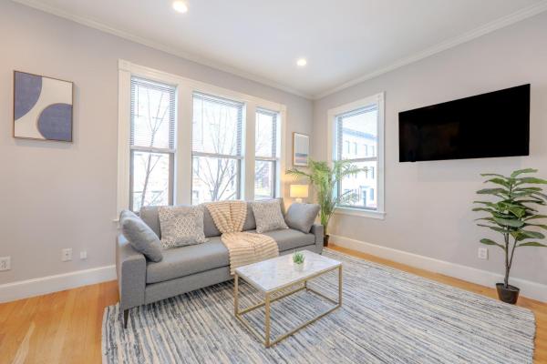 Cozy Fenway 1br And 1bath Close To Fenway Park - Boston, MA