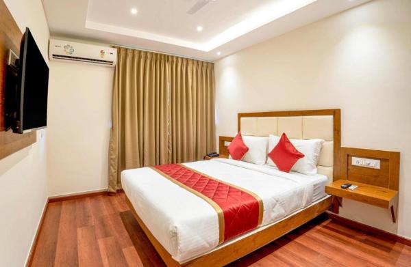 Hotel Wonder House - Free Parking- 5g Free Wifi, Modern Boutique Property - Mathura