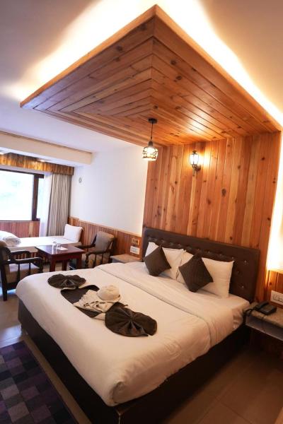 Hotel Monal - Manali