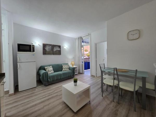 Los Cristianos - Edificio Rosamar - Arona