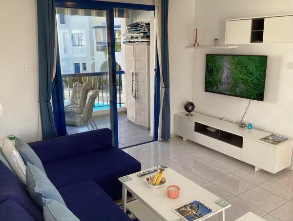 Paphos Pool View Apartment - Paphos