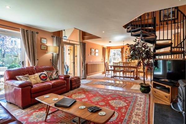 Finest Retreats - Cherry Tree Cottage - Bovey Tracey