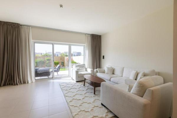 Phaedrus Living Urbana Serenity Escape - United Arab Emirates