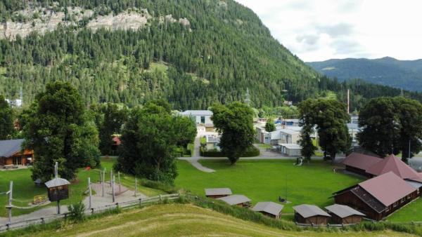 Zelt Oder Camper Stellplatz Am Campingplatz Raddörfl - Alpen