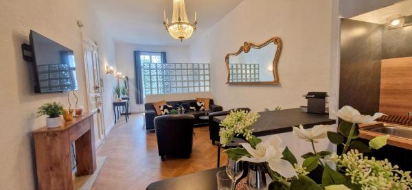 Le Parc2 Appartement Authentique, Coeur De Ville, Proximité Parking, Climatisé - Plage de Sète