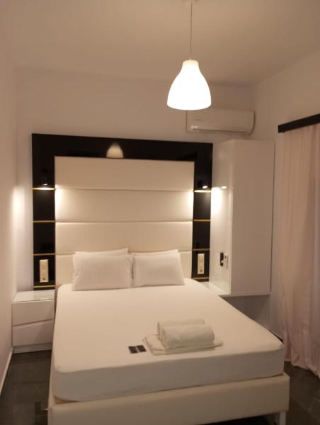Spiros Rooms - Greece