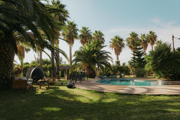 Maison Jardin Tropicale Piscine - Quatre Murs Et Un Toit - Hyères