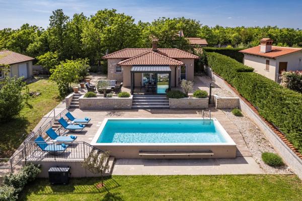 Villa Krasna Kuca For 5 People Near Labin - Rabac With Private Heated Pool - Labin