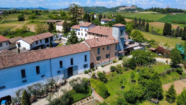 Agriturismo Le Tre Rose - Cantina Zanello - Casale Monferrato