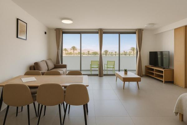 סי סייד אילת חדר משפחתי עם מרפסת ונוף לים ולבריכה - Eilat