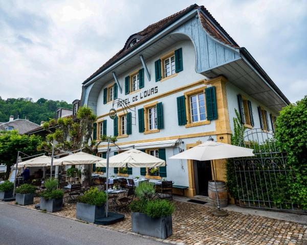 Romantik Hotel De L'ours - Neuenburg