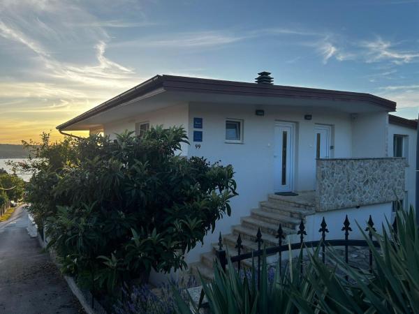 Apartments With A Parking Space Gornji Karin, Novigrad - 16610 - Obrovac