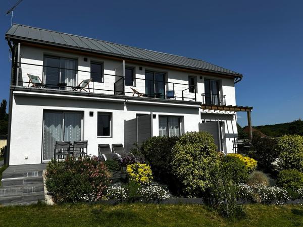 La Villa Perchée Calme, Sauna, Parking Privé - L'Isle-Adam