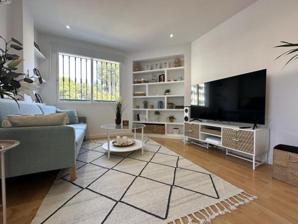 Torremolinos Great Terrace Apartment - Torremolinos