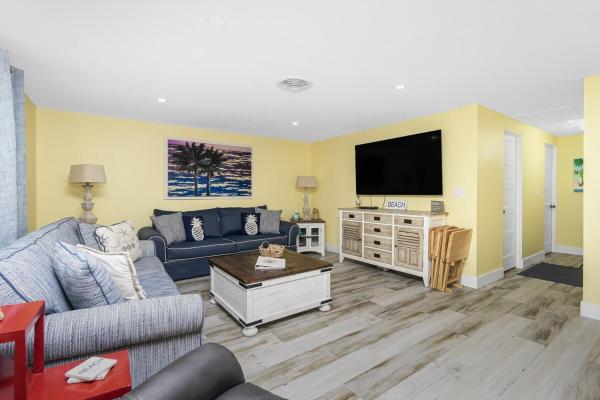 The Pineapple Express - Manasota Key, FL