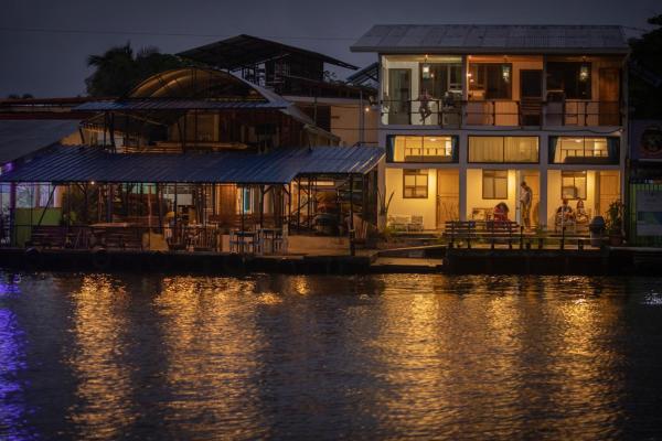 Hotel Pura Natura Riverside Tortuguero - Costa Rica
