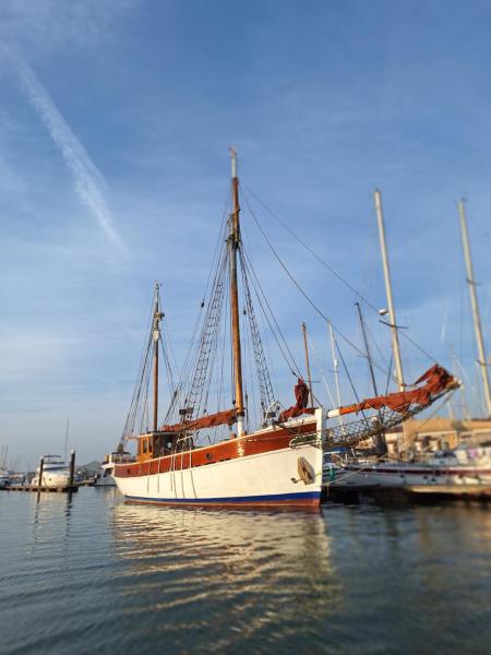 Historic Wooden Ship 'Ursula' - Fareham
