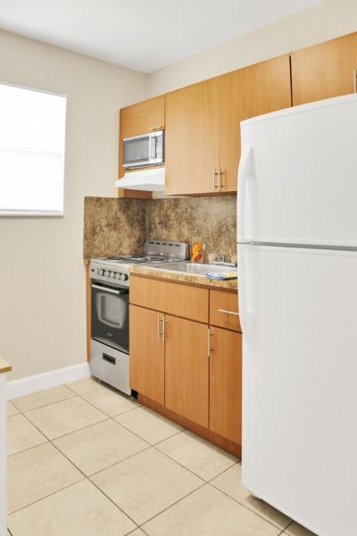 Mimo 9 Great Spot - Free Parking - Fast Wifi - Kitchen - Miami, FL