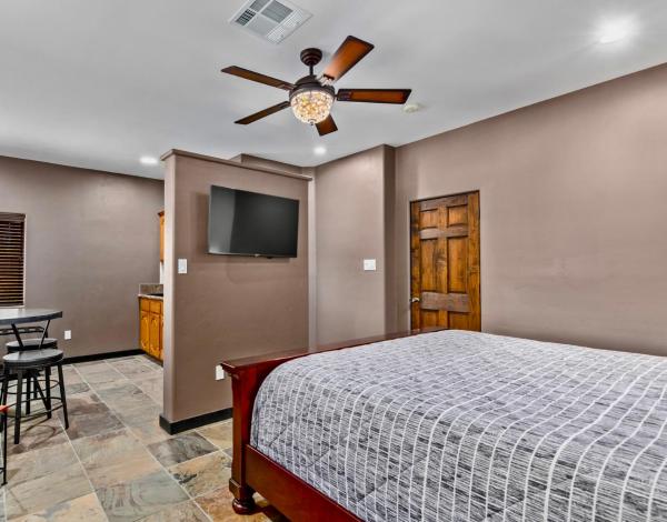 Cave Creek Cozy Casita - Mesquite - Phoenix