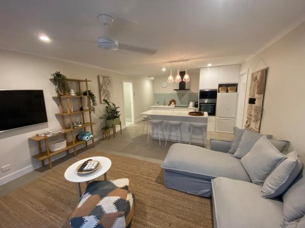 #75 At Ivory Unique Modern Space With The Extras - Noosaville