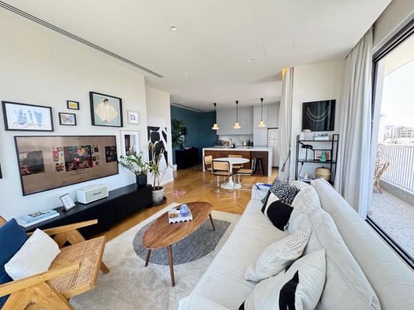 Wealthystays Downtown Penthouse - Nikozija
