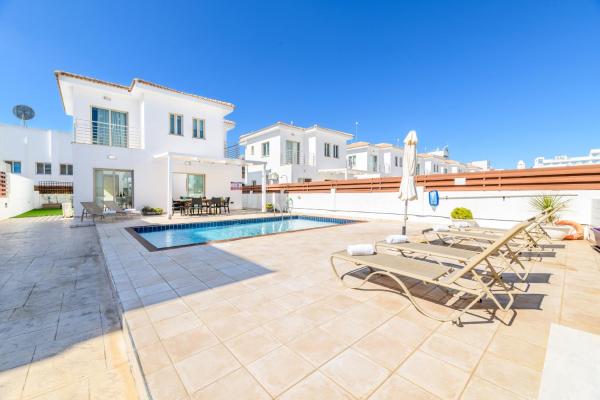 Sunrise Bay Villa #6 - Famagusta