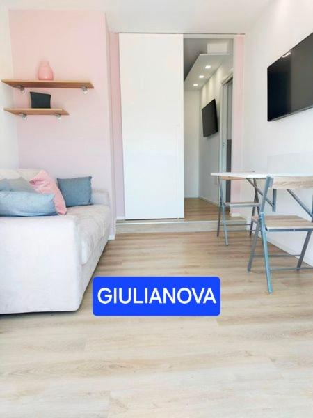 Attico Con Terrazzo Panoramico E Cucina Attrezzata, Nel Centro Di Giulianova, A Due Passi Dal Mare, Con Servizio Biciclette - Giulianova