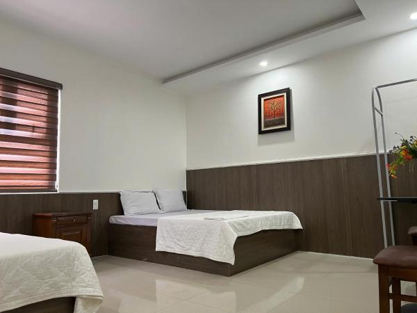 Việt Hưng Hotel Minh Châu - Quan Lạn