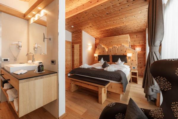 Chalet Elisabeth Dolomites Alpin & Charme - Canazei