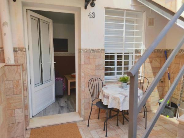 Cute Beach Home With Terrace In Pedregalejo - Malaga Province, Espagne