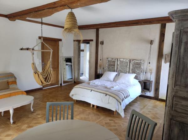 La Cour Souveraine - Chambre D'hôtes La Péninsule - Vierville-sur-Mer