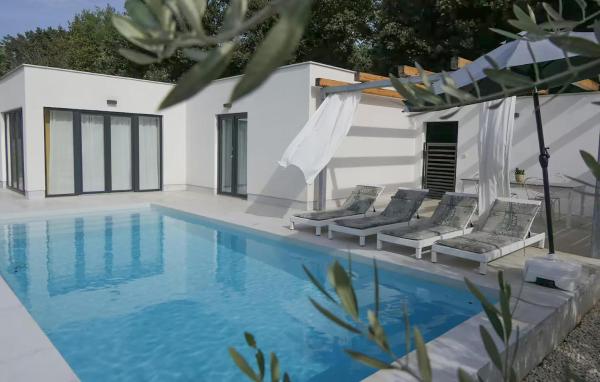 Gorgeous Home In Fazana - Fažana