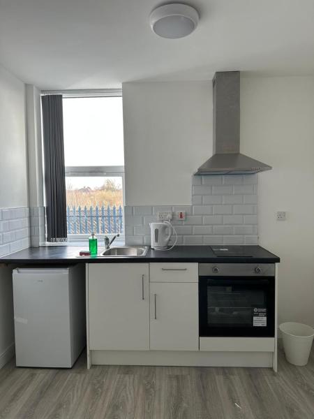 Train Station Apartments- 2 Beds-1 Beds - Moffat