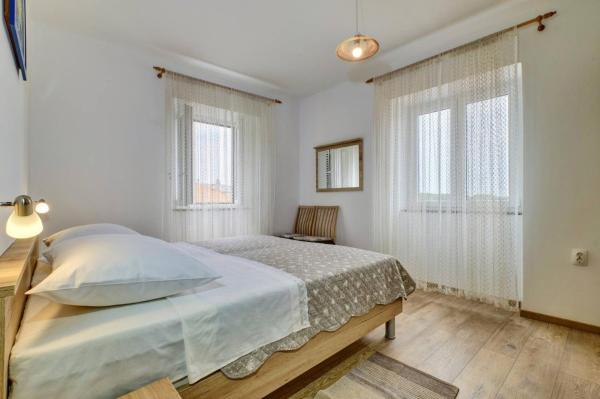 Apartment Dani 1 Cozy Stay With Balcony & City View - Mali Lošinj