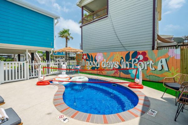 5 Br Sleeps 16 Pool Hot Tub Putt Putt Bikes Arcade - Corpus Christi, TX
