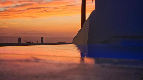 Elli Tropical Luxury Suites Sunset-infinity Pool- Sea Side-near Center Parking - Mykonos
