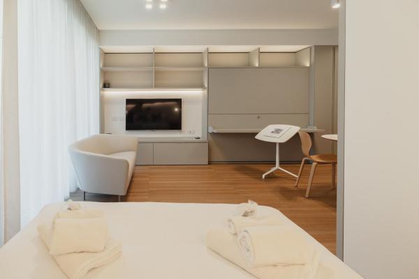 Gohost - Stylish Apartment 10 Min From Central Station - Monza