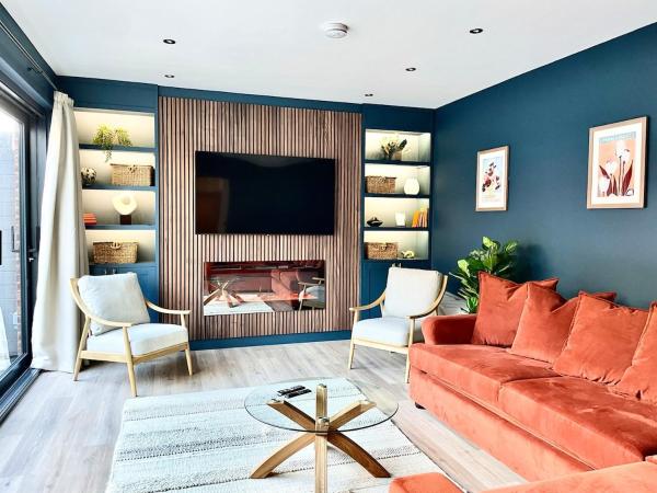 Barton Suites Luxury Home 2 Of 2 Sleeps 6 - Bristol