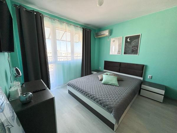 Sea Sunrise Apartment - Burgas