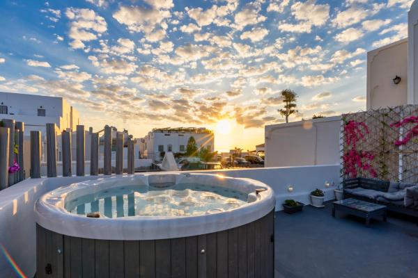 House Strogili With Private Jacuzzi - Cyclades