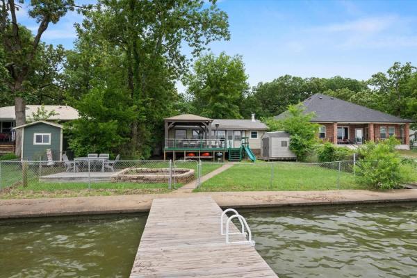 Charming 4br Lakefront Getaway - Tool, TX