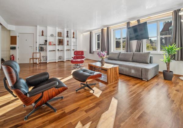 Munich Most Central Holiday Apartment 90m2 - 969 Sq Ft Of Luxury - Unterhaching