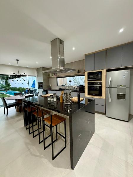 Casa Piscina Moderna 5 Minutos Da Praia Do Pernambuco - Guarujá