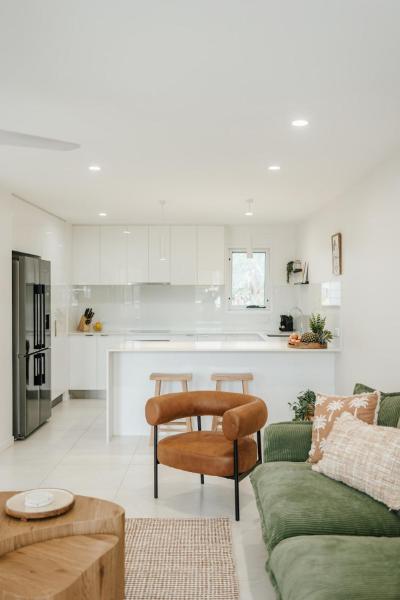 Modern Beachside Retreat - Coolum Beach